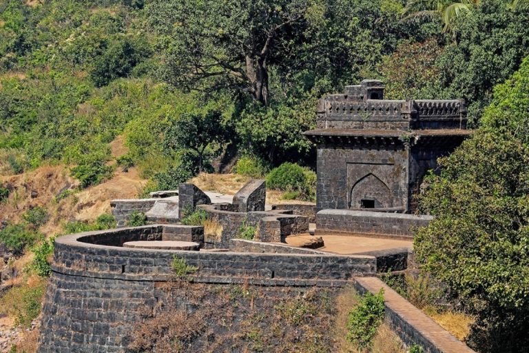 Panhala Fort Information: Unveil the Past.