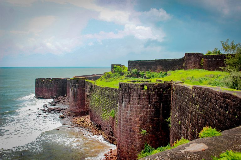 Devgad Fort : Exploring Maharashtra's Coastal Heritage.